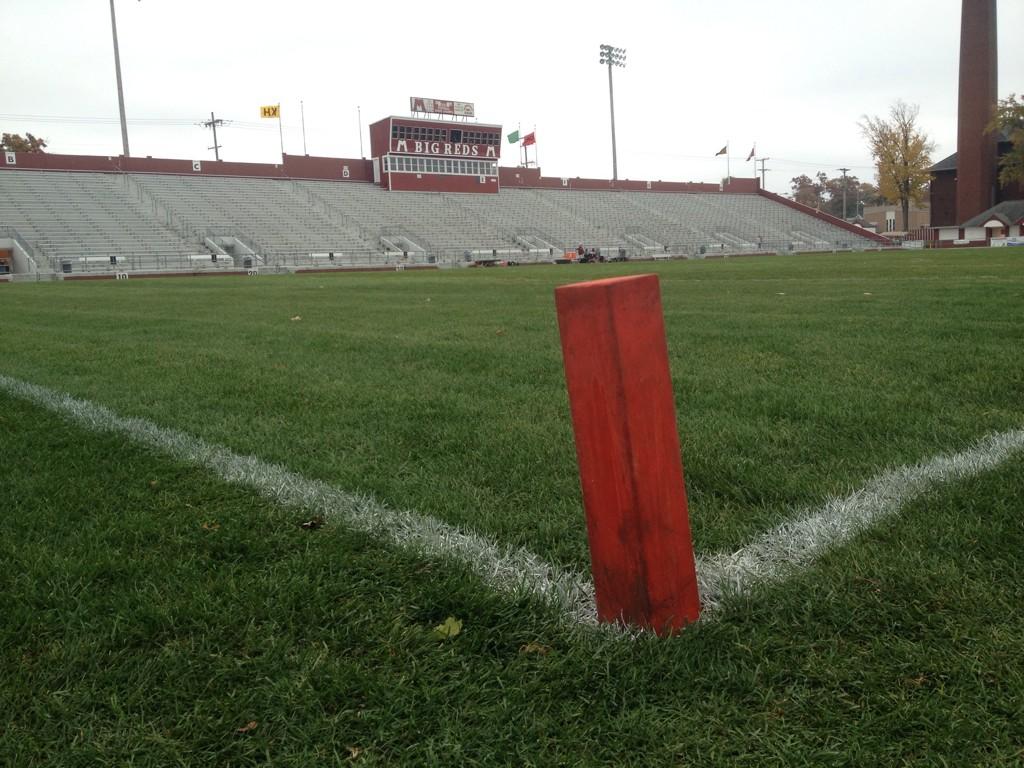 Freep picks HS football playoffs; shows W. Mich. love | wzzm13.com