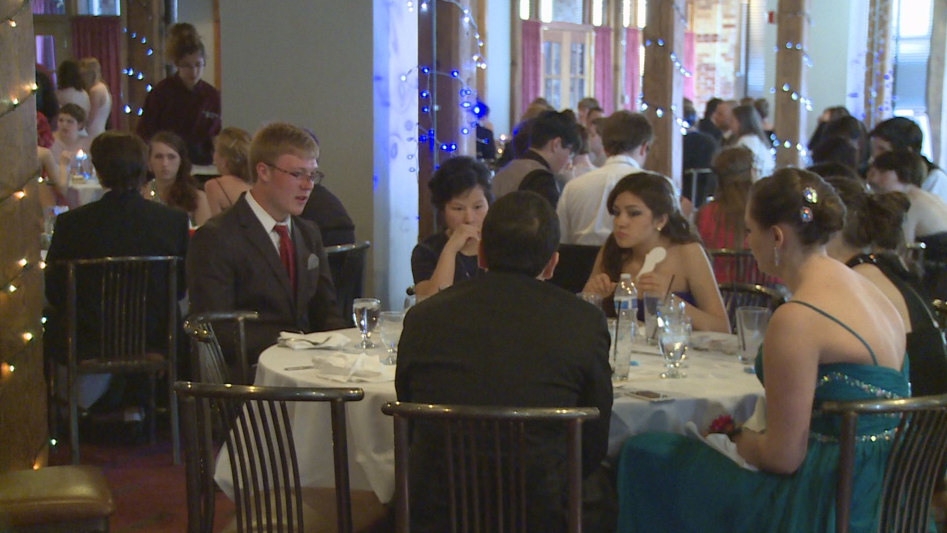 Kent Innovation High holds first Prom | wzzm13.com