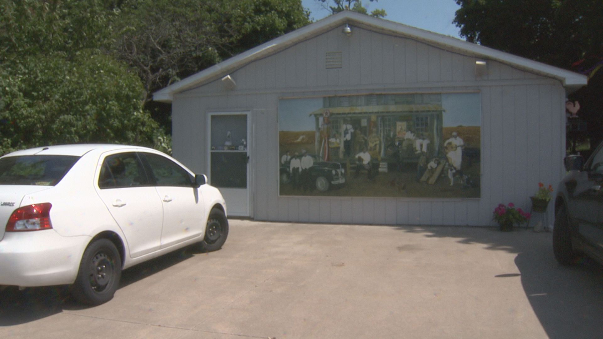 Photos: Steven Salter's Killer Blues Garage | wusa9.com