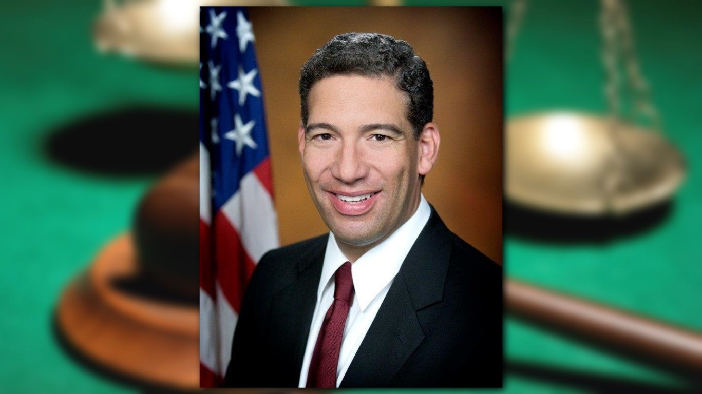 Former US attorney joins law firm in Grand Rapids | wzzm13.com