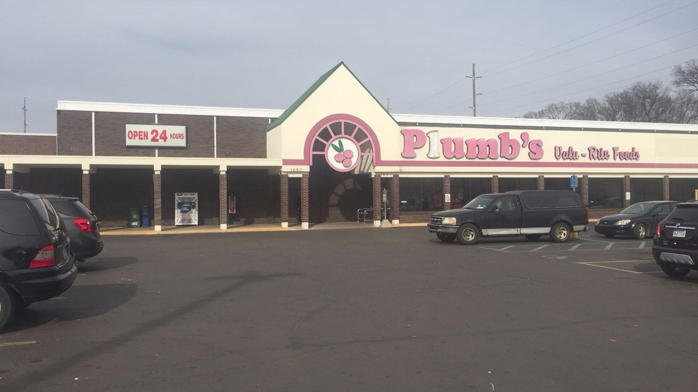Remaining 3 Plumb's stores have new owner, will remain open | wzzm13.com