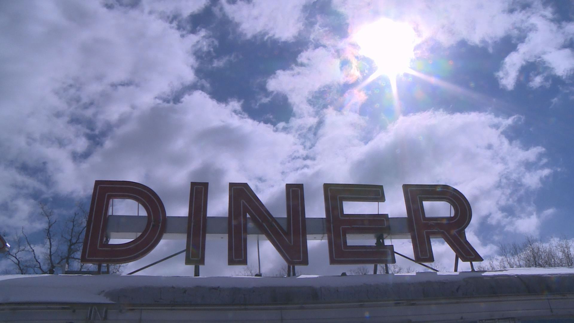 Photographer rallies to restore iconic Rosie's Diner | 9news.com