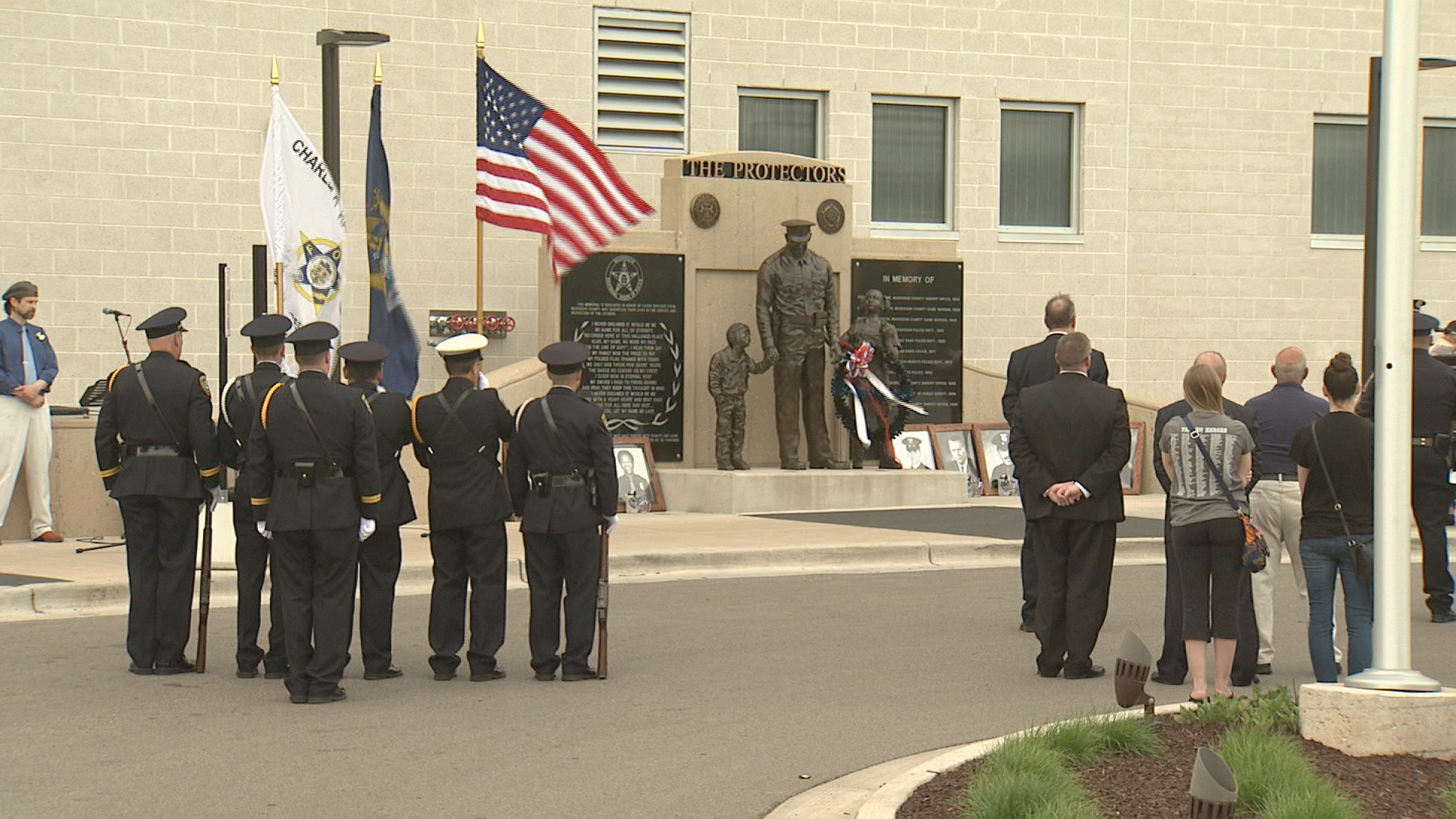 City of Muskegon honors fallen officers for National Police Week ...