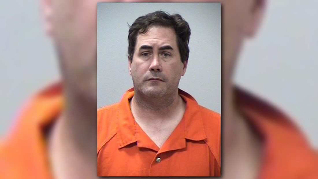 Christopher Lockhart enters no guilty plea for bond violation case ...