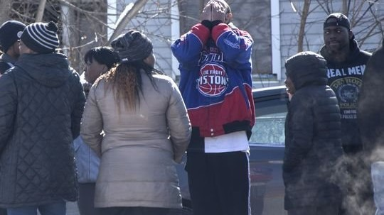 Barricaded gunman in Detroit kills self; 3 women dead, 3 cops injured ...